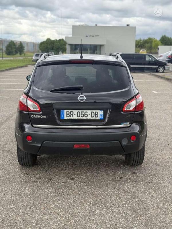 Violets Nissan Qashqai 2011 Viļņa, ar dzinēja tilpumu 1.46 L un nobraukumu 250 tūkst. km par 5200 €, foto 5 vietnē AUTOMOTO.COM.LV