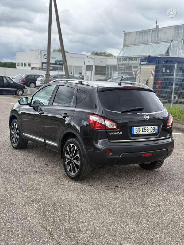 Violets Nissan Qashqai 2011 Viļņa, ar dzinēja tilpumu 1.46 L un nobraukumu 250 tūkst. km par 5200 €, foto 6 vietnē AUTOMOTO.COM.LV