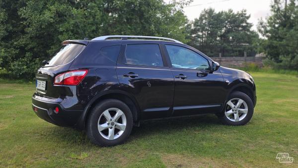 Violets Nissan Qashqai 2011 Klaipėda, ar dzinēja tilpumu 2.00 L un nobraukumu 260 tūkst. km par 4800 €, foto 5 vietnē AUTOMOTO.COM.LV
