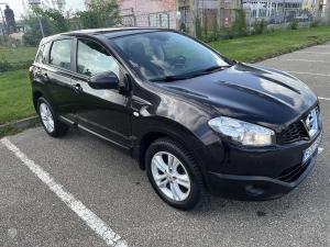 Violets Nissan Qashqai 2011 Jonava, ar dzinēja tilpumu 1.60 L un nobraukumu 94 tūkst. km par 4500 €, foto 6 vietnē AUTOMOTO.COM.LV