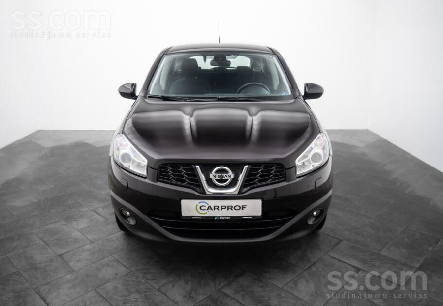 Violets Nissan Qashqai 2012 Tallina, ar dzinēja tilpumu 2.00 L un nobraukumu 186 tūkst. km par 4999 €, foto 2 vietnē AUTOMOTO.COM.LV