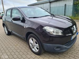 Violet Nissan Qashqai 2012 in Utena, with an engine capacity of 1.50 L and mileage of 297 thousand km for 5200 €, photo 4 on AUTOMOTO.COM.LV