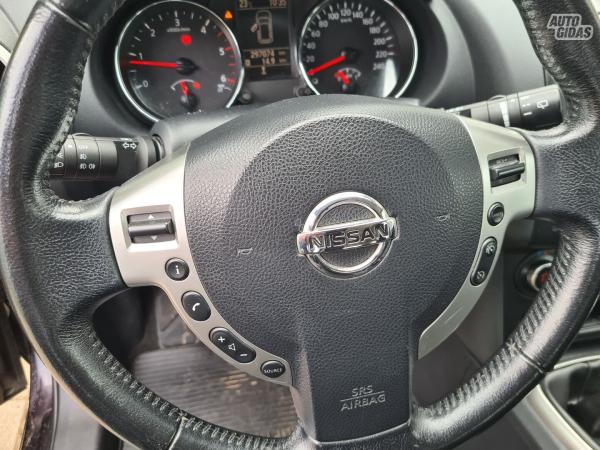 Violet Nissan Qashqai 2012 in Utena, with an engine capacity of 1.50 L and mileage of 297 thousand km for 5200 €, photo 9 on AUTOMOTO.COM.LV