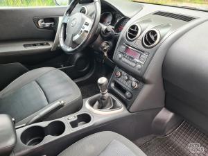 Violet Nissan Qashqai 2012 in Utena, with an engine capacity of 1.50 L and mileage of 297 thousand km for 5200 €, photo 12 on AUTOMOTO.COM.LV