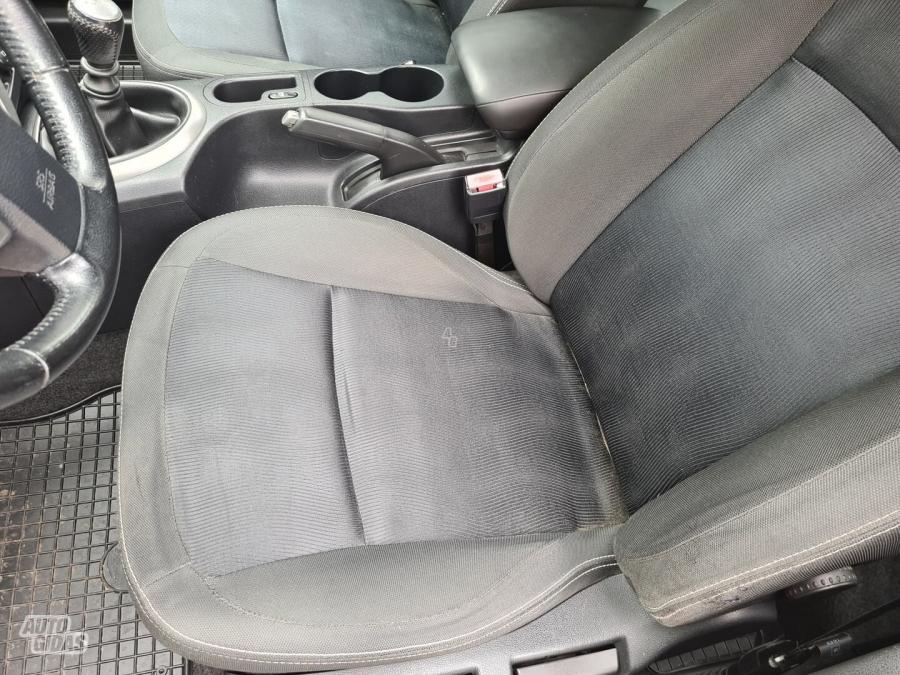 Violet Nissan Qashqai 2012 in Utena, with an engine capacity of 1.50 L and mileage of 297 thousand km for 5200 €, photo 14 on AUTOMOTO.COM.LV