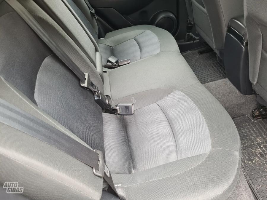 Violet Nissan Qashqai 2012 in Utena, with an engine capacity of 1.50 L and mileage of 297 thousand km for 5200 €, photo 16 on AUTOMOTO.COM.LV