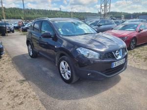 Violet Nissan Qashqai 2012 in Vilnius, with an engine capacity of 1.46 L and mileage of 260 thousand km for 4950 €, photo 3 on AUTOMOTO.COM.LV