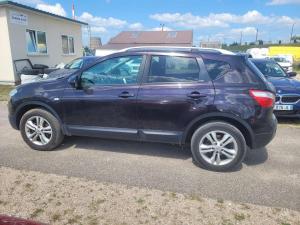 Violet Nissan Qashqai 2012 in Vilnius, with an engine capacity of 1.46 L and mileage of 260 thousand km for 4950 €, photo 4 on AUTOMOTO.COM.LV