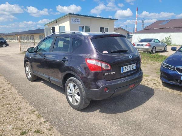 Violets Nissan Qashqai 2012 Viļņa, ar dzinēja tilpumu 1.46 L un nobraukumu 260 tūkst. km par 4950 €, foto 4 vietnē AUTOMOTO.COM.LV