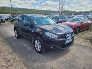 Violet Nissan Qashqai 2012 in Vilnius, with an engine capacity of 1.46 L and mileage of 260 thousand km for 4950 €, photo 7 on AUTOMOTO.COM.LV