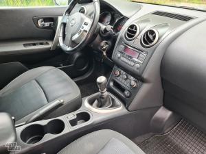Violet Nissan Qashqai 2012 in Utena, with an engine capacity of 1.50 L and mileage of 297 thousand km for 5200 €, photo 12 on AUTOMOTO.COM.LV