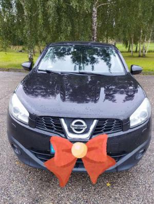 Violet Nissan Qashqai 2012 in Vilnius, with an engine capacity of 1.60 L and mileage of 285 thousand km for 3999 €, photo  on AUTOMOTO.COM.LV