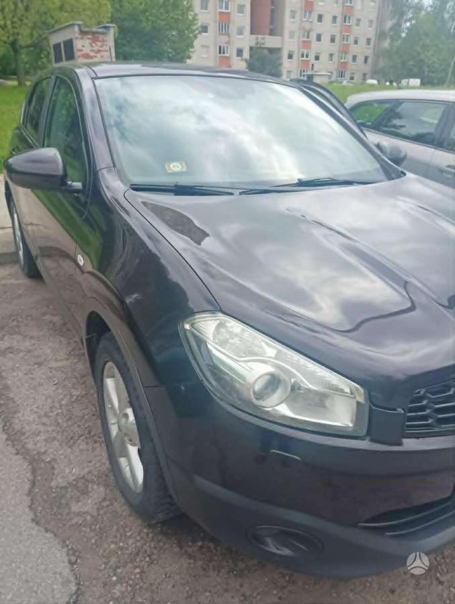 Violet Nissan Qashqai 2012 in Vilnius, with an engine capacity of 1.60 L and mileage of 285 thousand km for 3999 €, photo 8 on AUTOMOTO.COM.LV