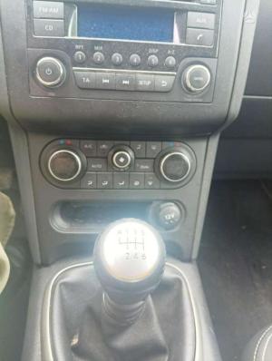 Violet Nissan Qashqai 2012 in Vilnius, with an engine capacity of 1.60 L and mileage of 285 thousand km for 3999 €, photo 15 on AUTOMOTO.COM.LV