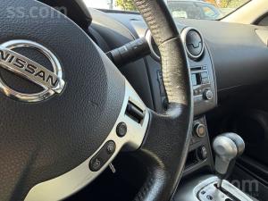 Violet Nissan Qashqai 2012 in Talsi, with an engine capacity of 2.00 L and mileage of 126 thousand km for 6500 €, photo 16 on AUTOMOTO.COM.LV