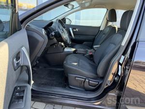Violet Nissan Qashqai 2012 in Talsi, with an engine capacity of 2.00 L and mileage of 126 thousand km for 6500 €, photo 21 on AUTOMOTO.COM.LV