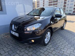Violet Nissan Qashqai 2012 in Talsi, with an engine capacity of 2.00 L and mileage of 126 thousand km for 6500 €, photo 27 on AUTOMOTO.COM.LV