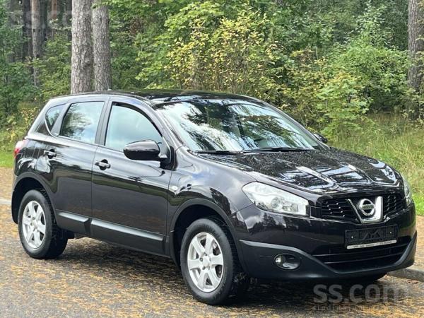 Violets Nissan Qashqai 2013 Valmiera, ar dzinēja tilpumu 1.60 L un nobraukumu 0 tūkst. km par 7000 €, foto 1 vietnē AUTOMOTO.COM.LV