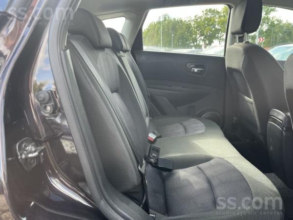 Violets Nissan Qashqai 2013 Valmiera, ar dzinēja tilpumu 1.60 L un nobraukumu 0 tūkst. km par 7000 €, foto 8 vietnē AUTOMOTO.COM.LV