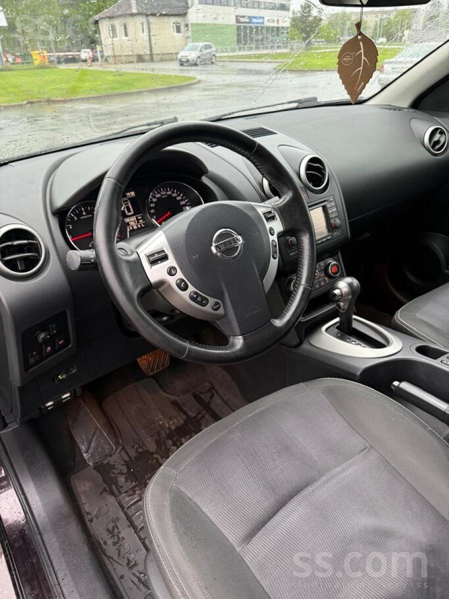 Violets Nissan Qashqai 2013 Rīga, ar dzinēja tilpumu 1.60 L un nobraukumu 196 tūkst. km par 5200 €, foto 11 vietnē AUTOMOTO.COM.LV