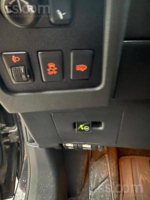 Violets Nissan Qashqai 2013 Rīga, ar dzinēja tilpumu 1.60 L un nobraukumu 196 tūkst. km par 5200 €, foto 13 vietnē AUTOMOTO.COM.LV