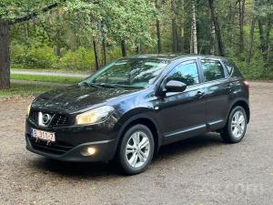 Violets Nissan Qashqai 2013 Rīga, ar dzinēja tilpumu 1.60 L un nobraukumu 0 tūkst. km par 6499 €, foto  vietnē AUTOMOTO.COM.LV