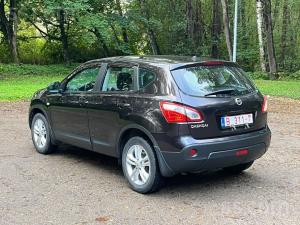 Violets Nissan Qashqai 2013 Rīga, ar dzinēja tilpumu 1.60 L un nobraukumu 0 tūkst. km par 6499 €, foto 4 vietnē AUTOMOTO.COM.LV