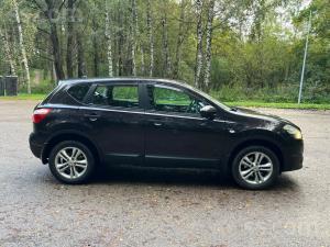 Violets Nissan Qashqai 2013 Rīga, ar dzinēja tilpumu 1.60 L un nobraukumu 0 tūkst. km par 6499 €, foto 7 vietnē AUTOMOTO.COM.LV