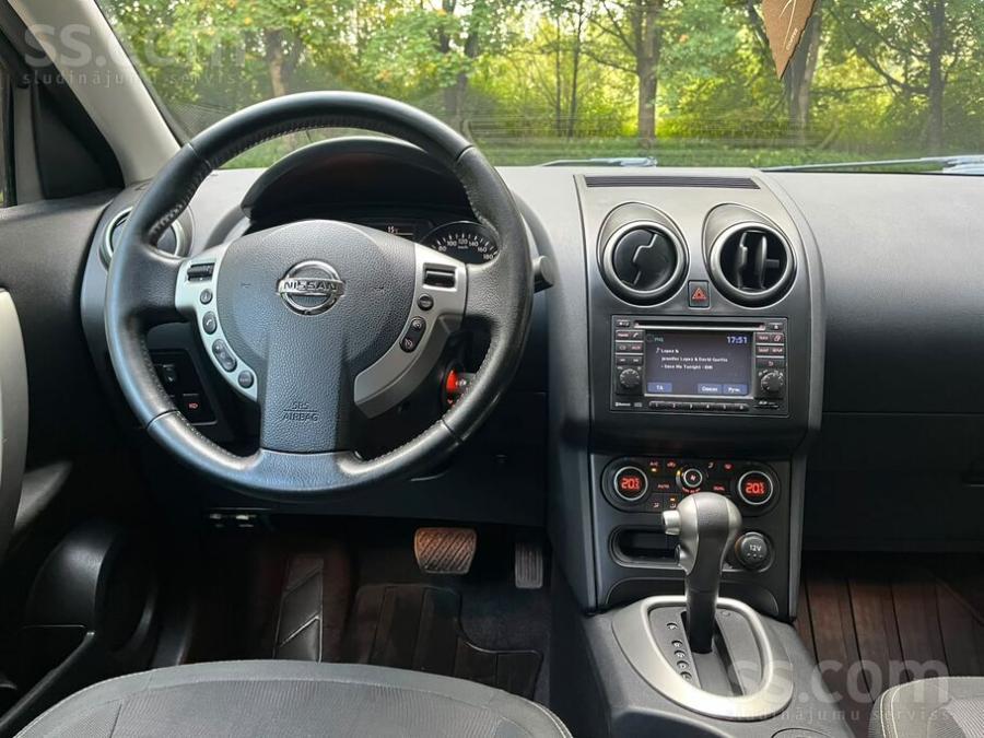 Violets Nissan Qashqai 2013 Rīga, ar dzinēja tilpumu 1.60 L un nobraukumu 0 tūkst. km par 6499 €, foto 12 vietnē AUTOMOTO.COM.LV