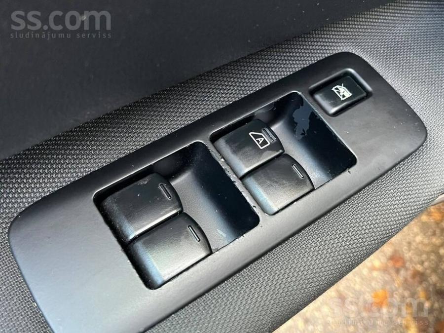 Violets Nissan Qashqai 2013 Rīga, ar dzinēja tilpumu 1.60 L un nobraukumu 0 tūkst. km par 6499 €, foto 18 vietnē AUTOMOTO.COM.LV