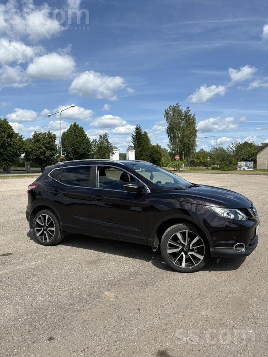 Violets Nissan Qashqai 2014 Preiļi, ar dzinēja tilpumu 1.20 L un nobraukumu 400 tūkst. km par 6700 €, foto 3 vietnē AUTOMOTO.COM.LV