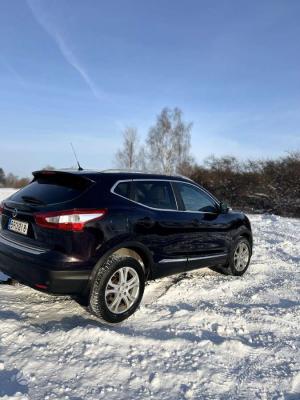 Violet Nissan Qashqai 2014 in Radviliskis, with an engine capacity of 1.60 L and mileage of 195 thousand km for 8000 €, photo 9 on AUTOMOTO.COM.LV