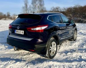 Violet Nissan Qashqai 2014 in Radviliskis, with an engine capacity of 1.60 L and mileage of 195 thousand km for 8000 €, photo 10 on AUTOMOTO.COM.LV