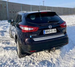 Violet Nissan Qashqai 2014 in Radviliskis, with an engine capacity of 1.60 L and mileage of 195 thousand km for 8000 €, photo 11 on AUTOMOTO.COM.LV