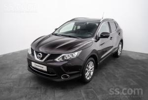 Violets Nissan Qashqai 2014 Tallina, ar dzinēja tilpumu 1.20 L un nobraukumu 148 tūkst. km par 7399 €, foto  vietnē AUTOMOTO.COM.LV