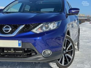 Violet Nissan Qashqai 2014 in Taurage, with an engine capacity of 1.60 L and mileage of 233 thousand km for 8500 €, photo 3 on AUTOMOTO.COM.LV