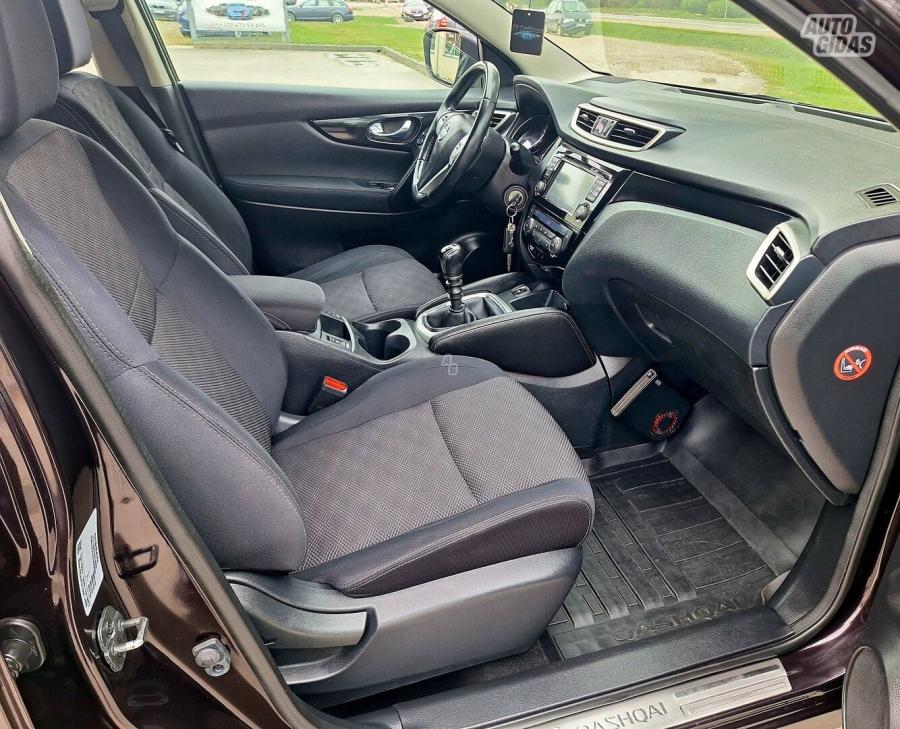 Violets Nissan Qashqai 2014 Radviliškis, ar dzinēja tilpumu 1.20 L un nobraukumu 151 tūkst. km par 7450 €, foto 17 vietnē AUTOMOTO.COM.LV