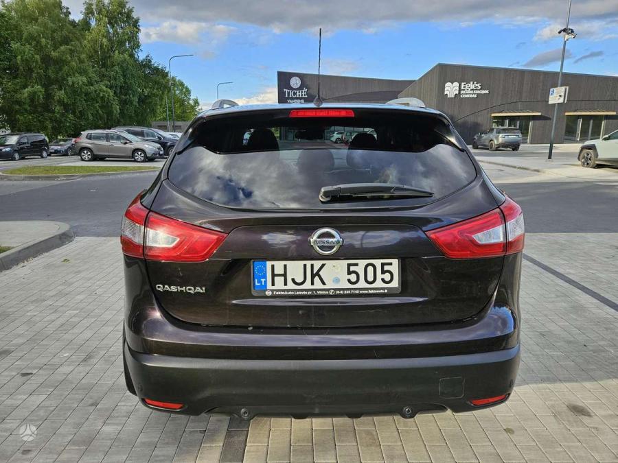 Violets Nissan Qashqai 2014 Šauļi, ar dzinēja tilpumu 1.20 L un nobraukumu 128 tūkst. km par 10000 €, foto 4 vietnē AUTOMOTO.COM.LV