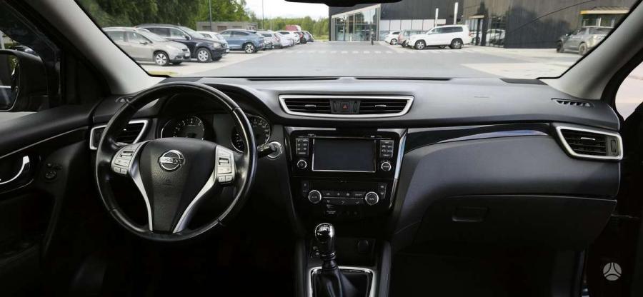 Violets Nissan Qashqai 2014 Šauļi, ar dzinēja tilpumu 1.20 L un nobraukumu 128 tūkst. km par 10000 €, foto 5 vietnē AUTOMOTO.COM.LV