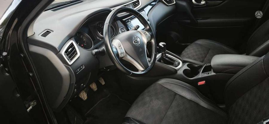 Violets Nissan Qashqai 2014 Šauļi, ar dzinēja tilpumu 1.20 L un nobraukumu 128 tūkst. km par 10000 €, foto 6 vietnē AUTOMOTO.COM.LV
