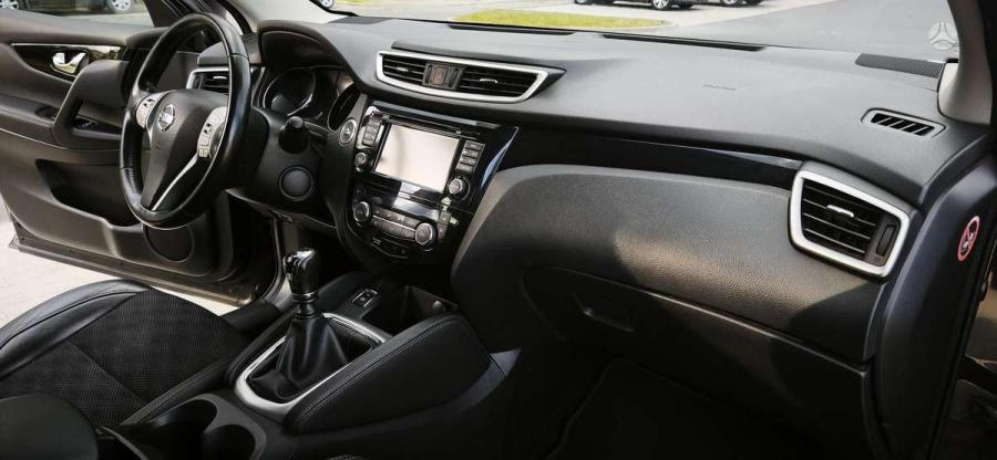 Violets Nissan Qashqai 2014 Šauļi, ar dzinēja tilpumu 1.20 L un nobraukumu 128 tūkst. km par 10000 €, foto 7 vietnē AUTOMOTO.COM.LV