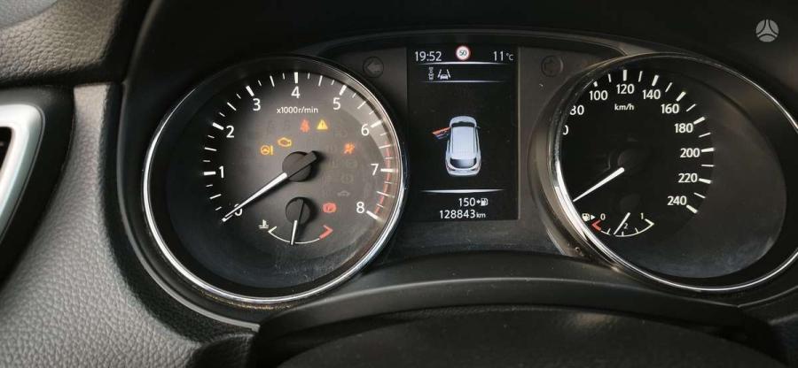 Violets Nissan Qashqai 2014 Šauļi, ar dzinēja tilpumu 1.20 L un nobraukumu 128 tūkst. km par 10000 €, foto 11 vietnē AUTOMOTO.COM.LV