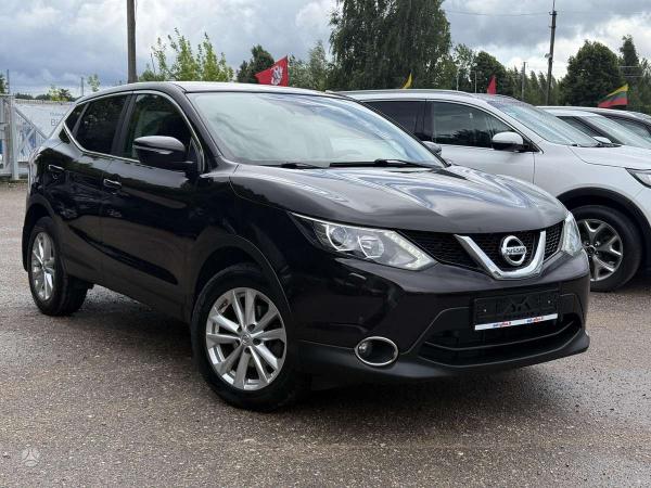 Violet Nissan Qashqai 2014 in Siauliai, with an engine capacity of 1.20 L and mileage of 280 thousand km for 6350 €, photo 2 on AUTOMOTO.COM.LV