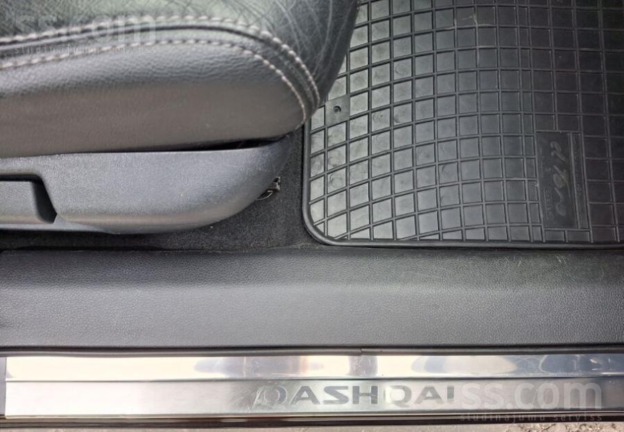 Violets Nissan Qashqai 2014 Rīga, ar dzinēja tilpumu 1.60 L un nobraukumu 200 tūkst. km par 8439 €, foto 21 vietnē AUTOMOTO.COM.LV