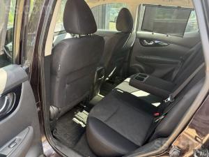Violet Nissan Qashqai 2014 in Riga, with an engine capacity of 1.60 L and mileage of 181 thousand km for 6750 €, photo 17 on AUTOMOTO.COM.LV
