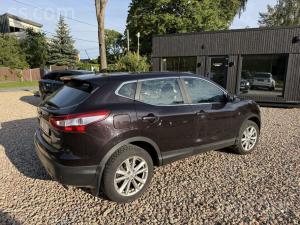 Violet Nissan Qashqai 2014 in Riga, with an engine capacity of 1.60 L and mileage of 181 thousand km for 6750 €, photo 23 on AUTOMOTO.COM.LV