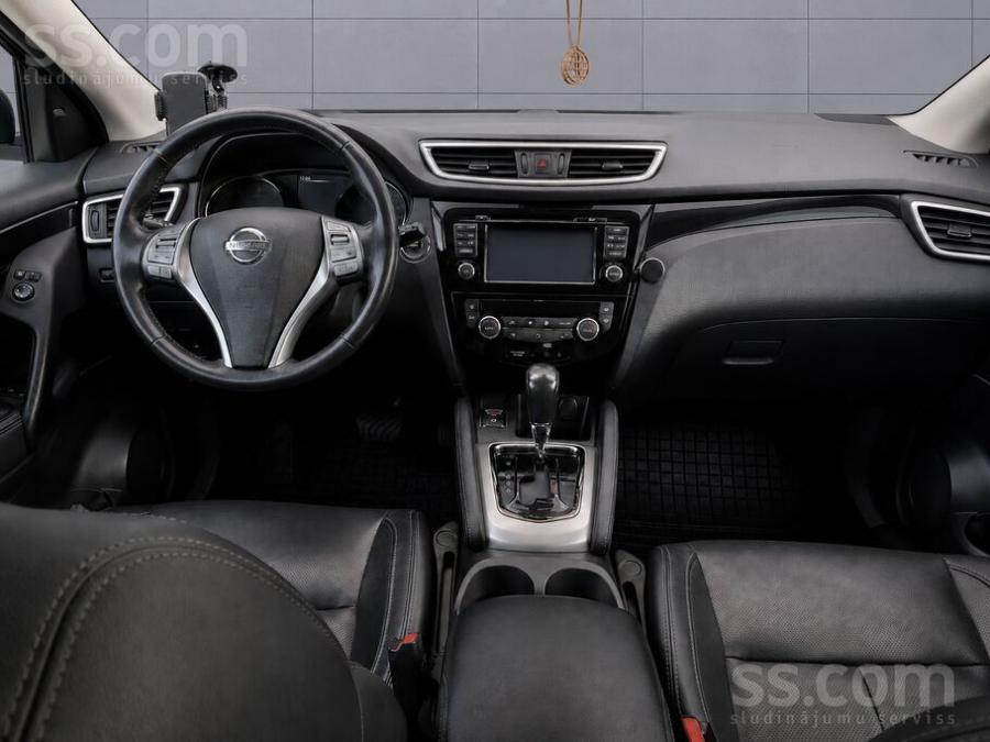 Violets Nissan Qashqai 2014 Rīga, ar dzinēja tilpumu 1.60 L un nobraukumu 200 tūkst. km par 8439 €, foto 10 vietnē AUTOMOTO.COM.LV
