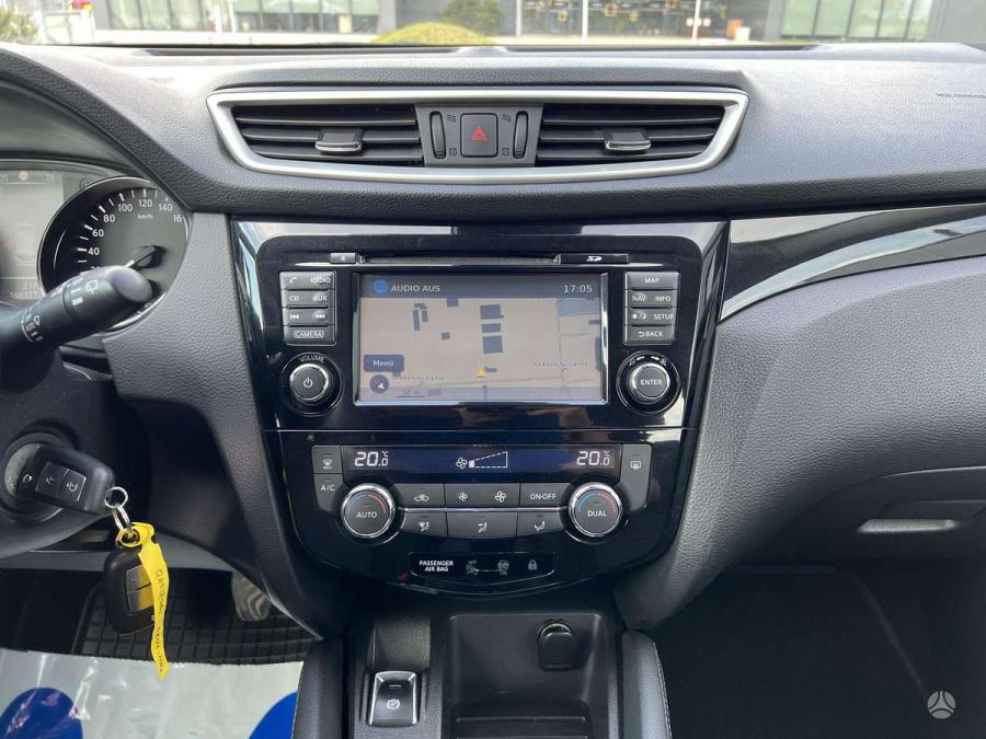 Violet Nissan Qashqai 2014 in Siauliai, with an engine capacity of 1.20 L and mileage of 168 thousand km for 7300 €, photo 12 on AUTOMOTO.COM.LV