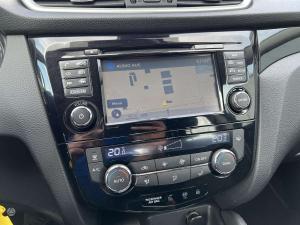 Violet Nissan Qashqai 2014 in Siauliai, with an engine capacity of 1.20 L and mileage of 168 thousand km for 7300 €, photo 14 on AUTOMOTO.COM.LV
