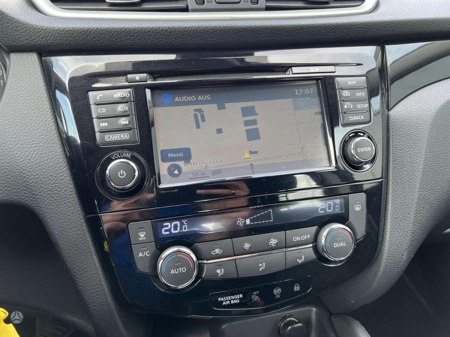 Violet Nissan Qashqai 2014 in Siauliai, with an engine capacity of 1.20 L and mileage of 168 thousand km for 7300 €, photo 14 on AUTOMOTO.COM.LV